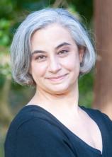 Family Family | ReadingGroupGuides.com